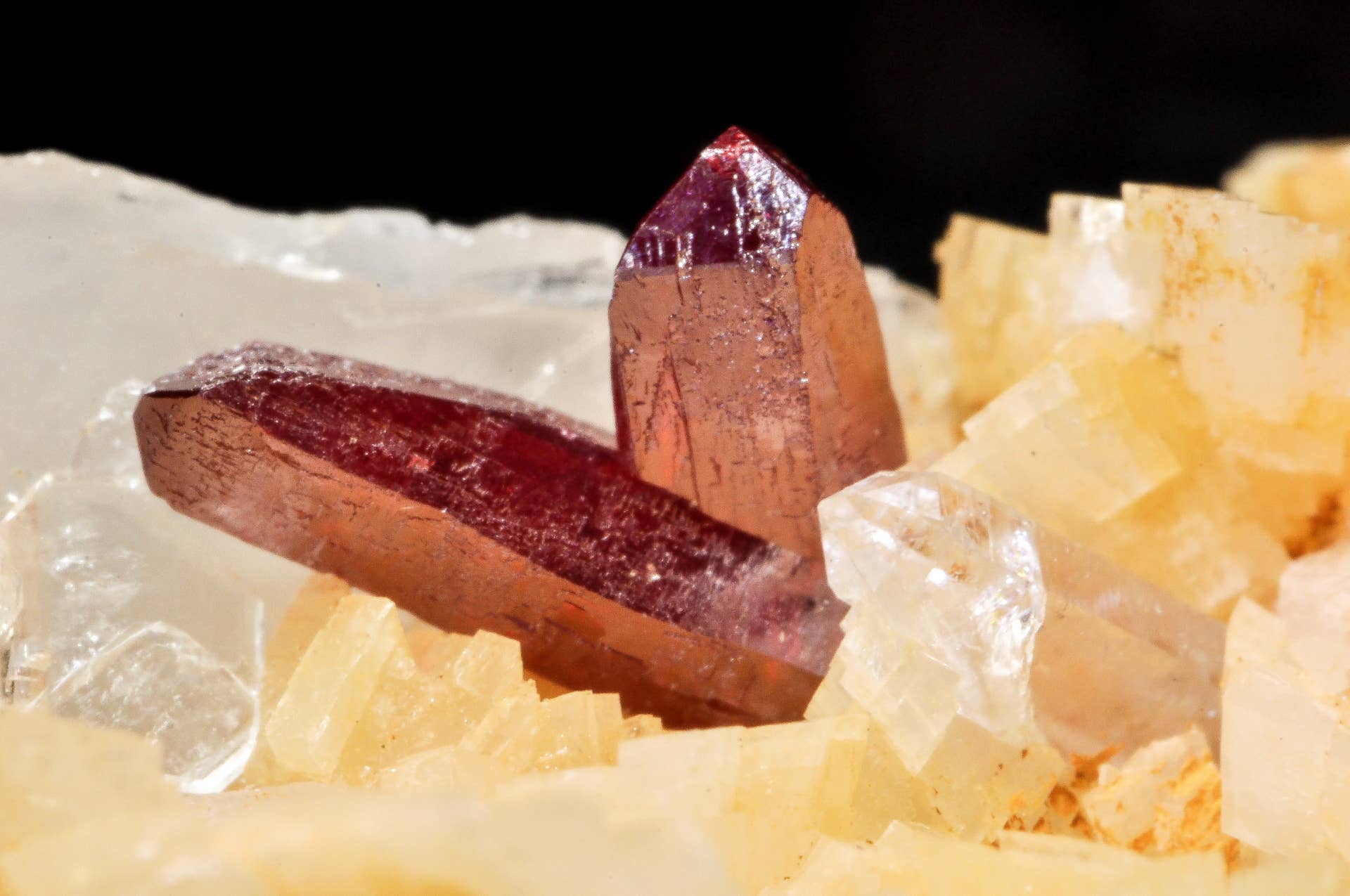 Cinnabar Mineral and Vermilion Pigment: Beautiful but Toxic - Owlcation