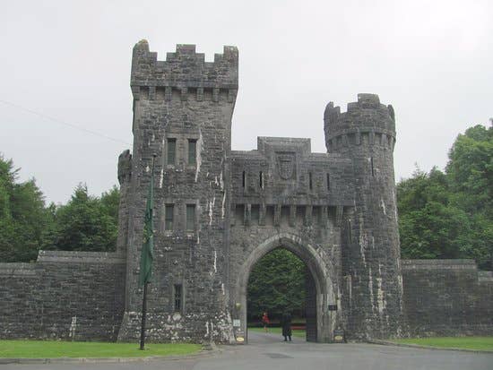 40+ Fort and Castle Architecture Terms A–Z (With Pictures) - Owlcation
