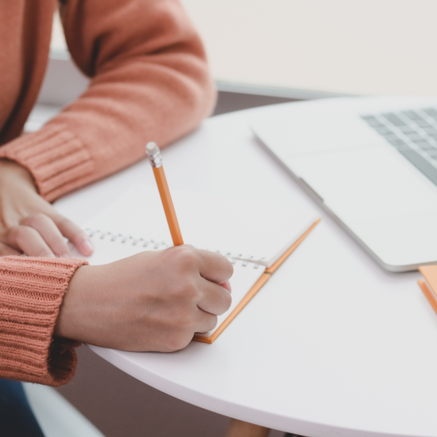 How to Write Good Comments on Writing - Owlcation