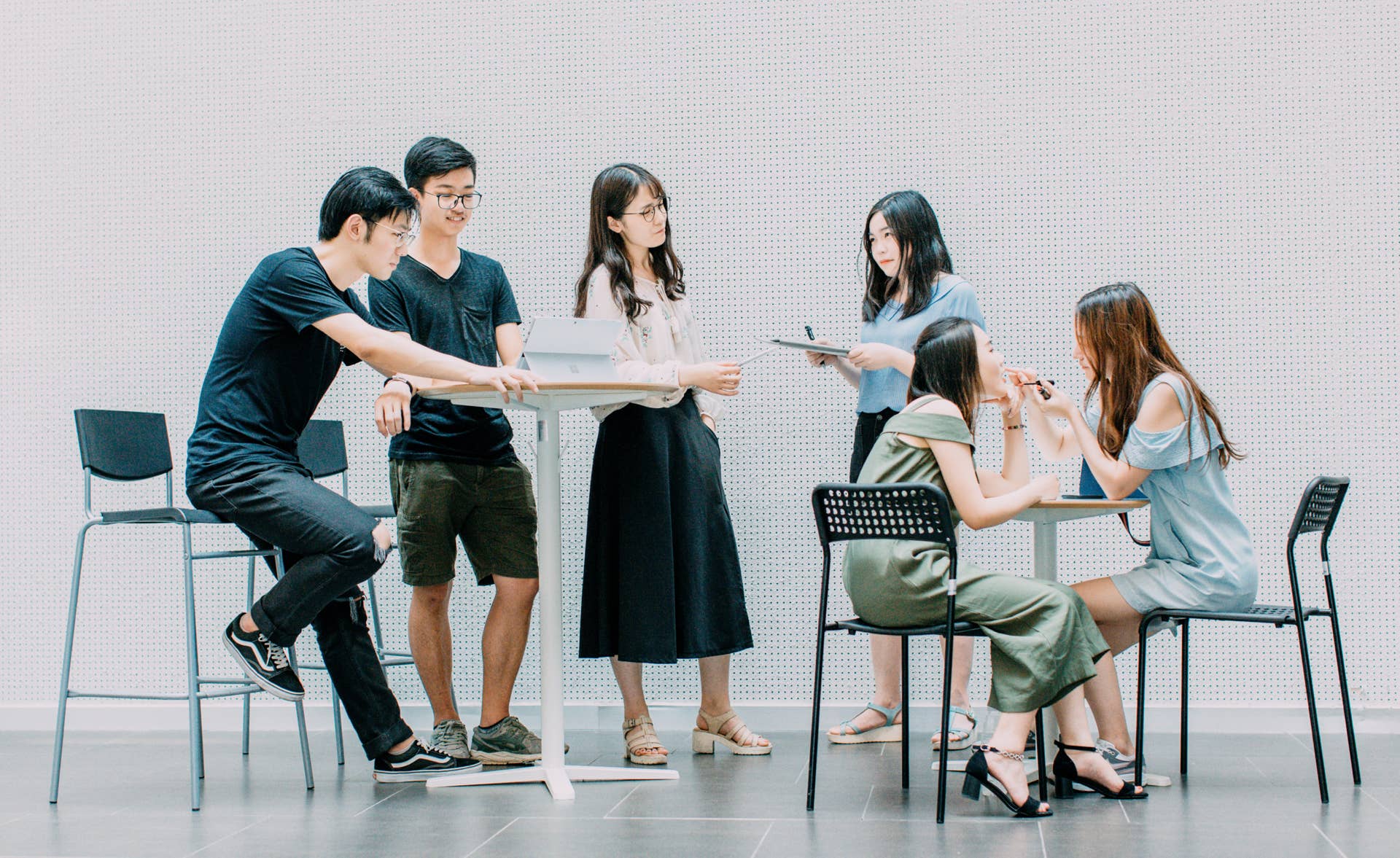 Facilitating Literature Discussions in the English Classroom - Owlcation