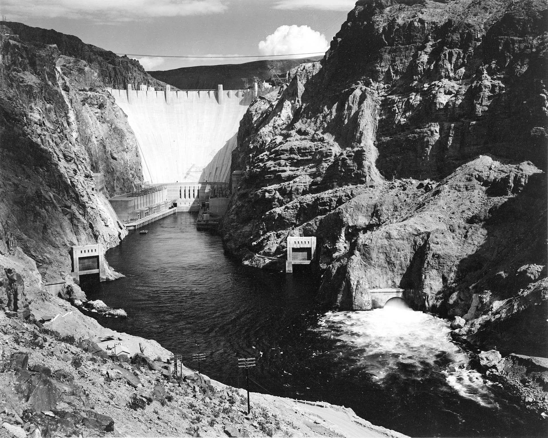 Top 5 Public Works Projects of the Great Depression's New Deal - Owlcation