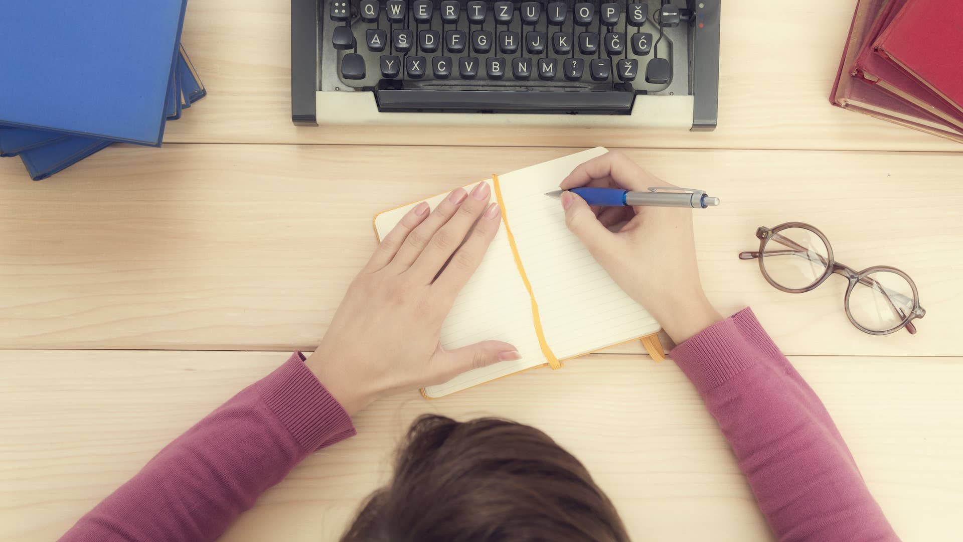 Novelist Breaks Down Ten Scenes the First 50 Pages of Every Book Should ...