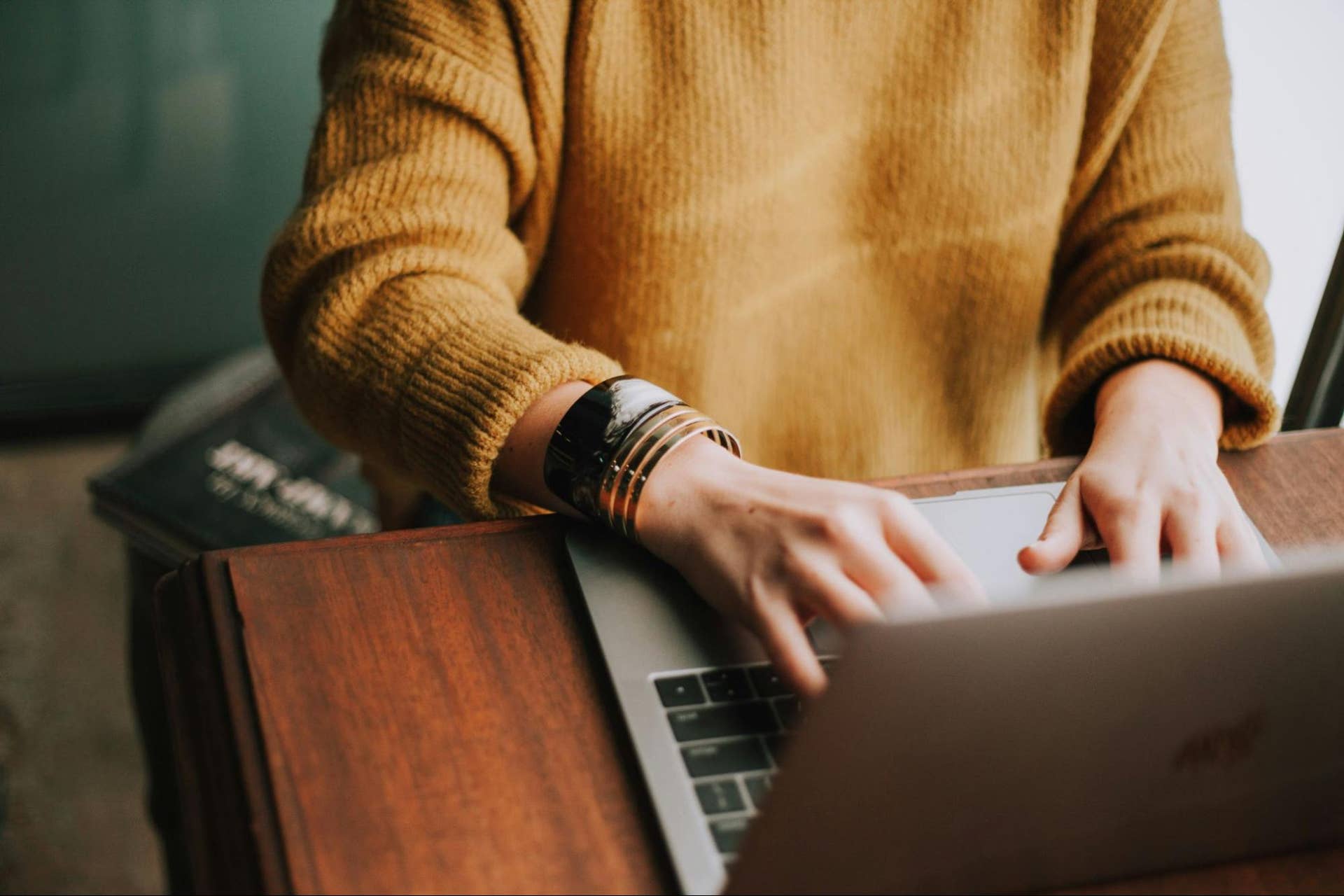 How to Write a Summary, Analysis, and Response Essay: A Complete Guide ...