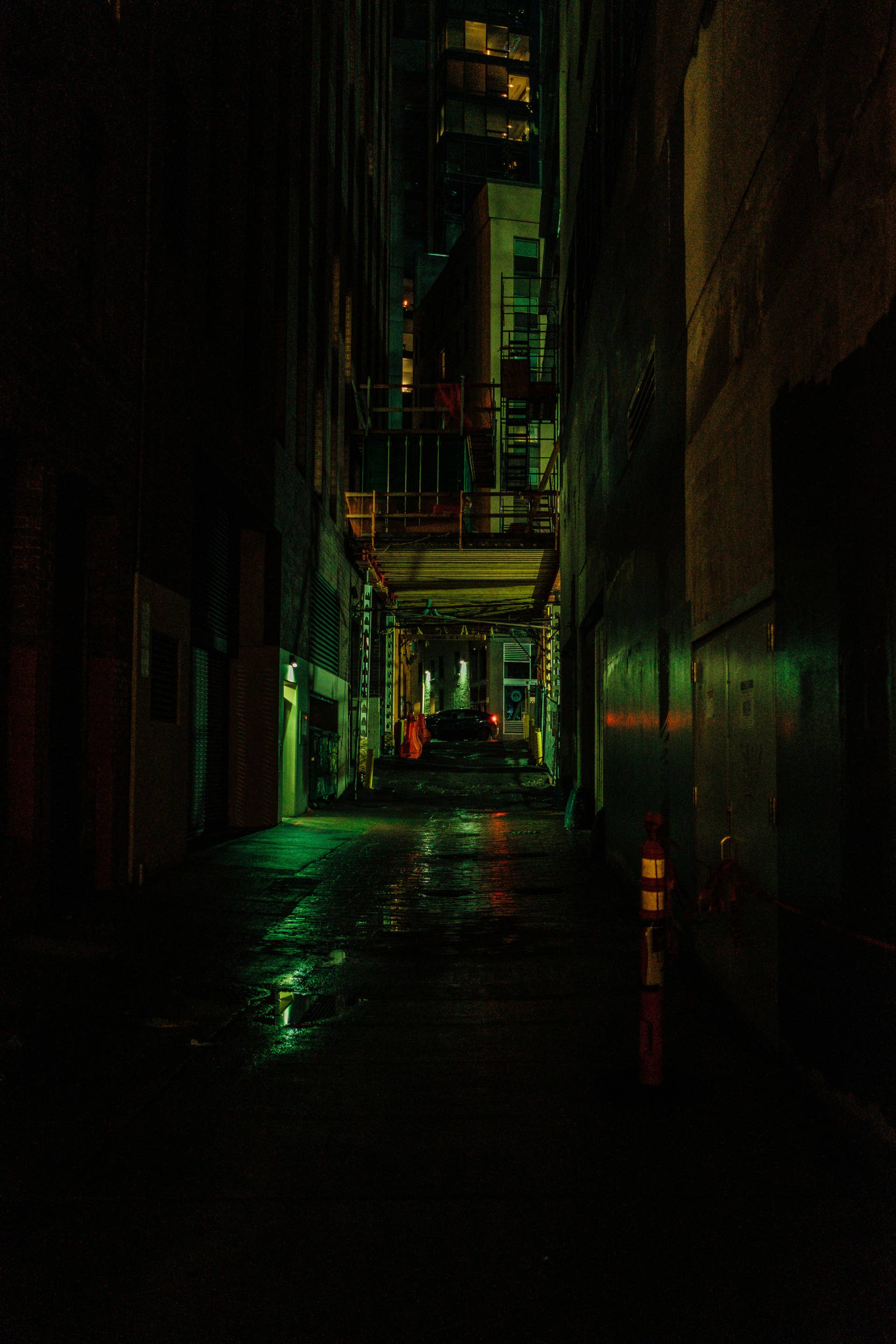 30 Captivating and Mind-Bending Dystopian Short Stories That Provoke ...
