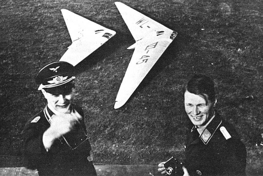 The Flying Wing and Foo Fighters of the Second World War - Owlcation