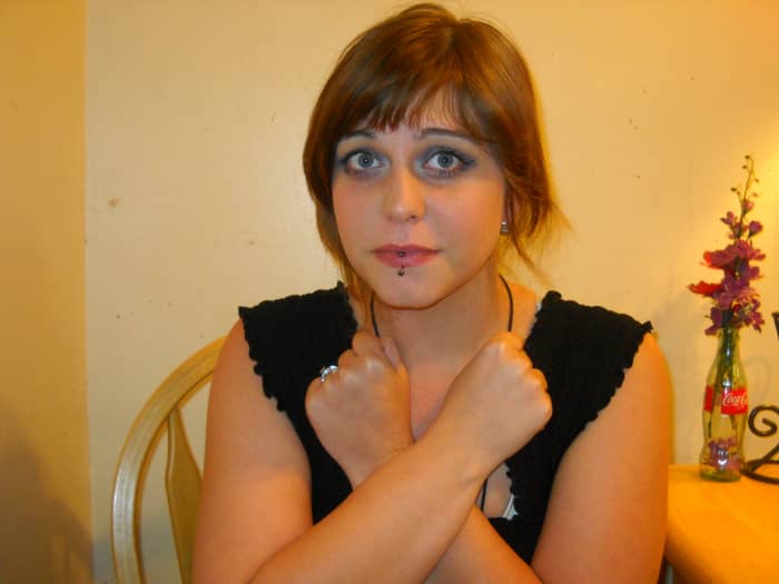 21 Basic Sign Language Signs and Meanings With Pictures - Owlcation