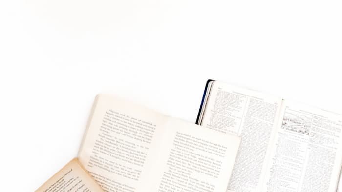 The All-Time 7th Best-Selling Author: Top 5 Sidney Sheldon Books ...