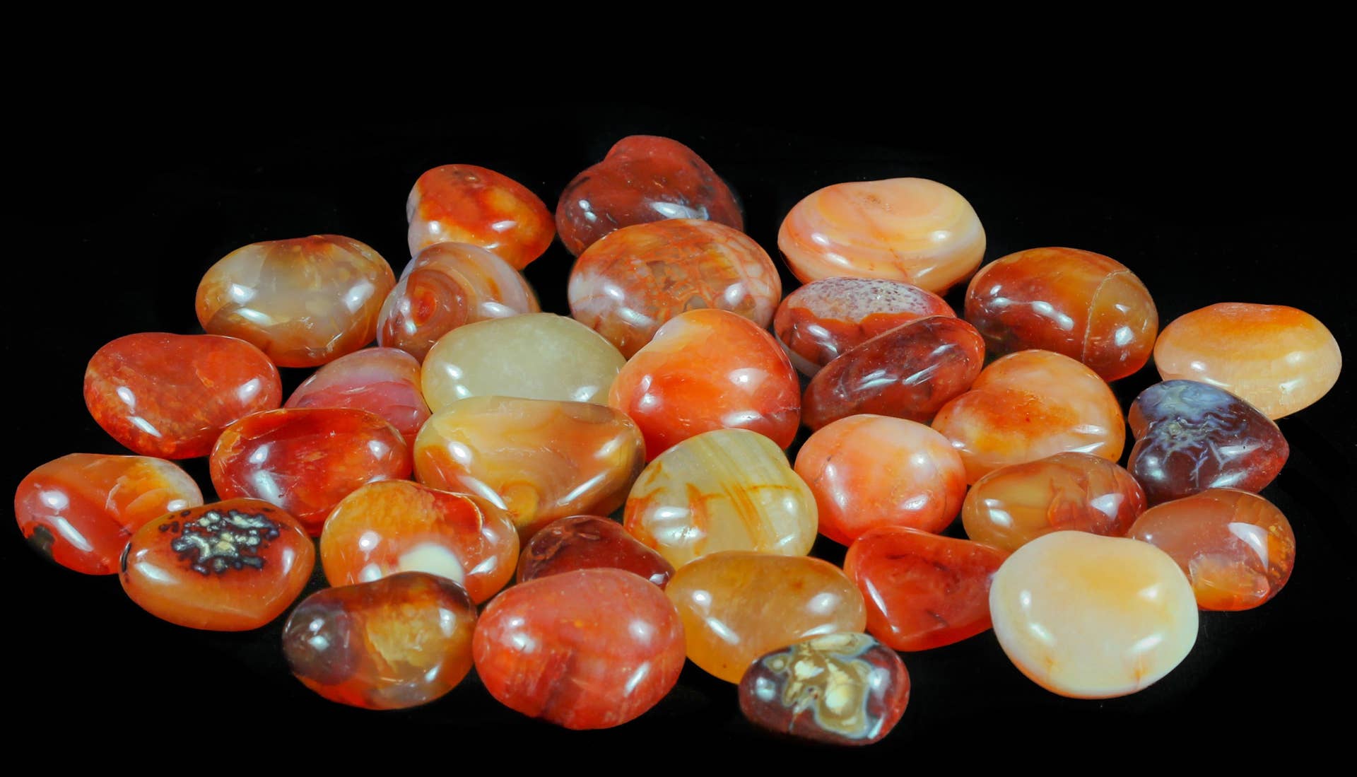 Carnelian: Formation, Characteristics, and Folklore - Owlcation