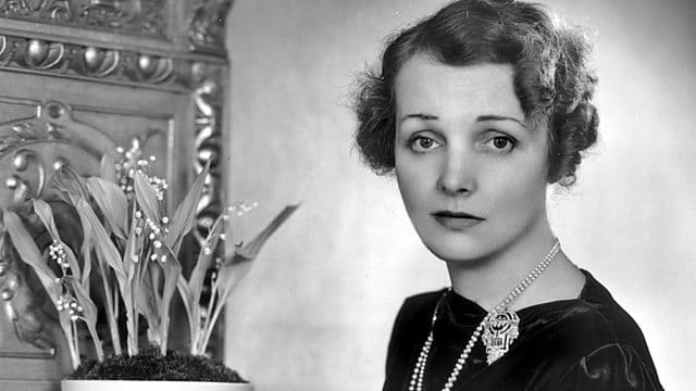 The Top 21 Most Prolific Writers of All Time - Owlcation