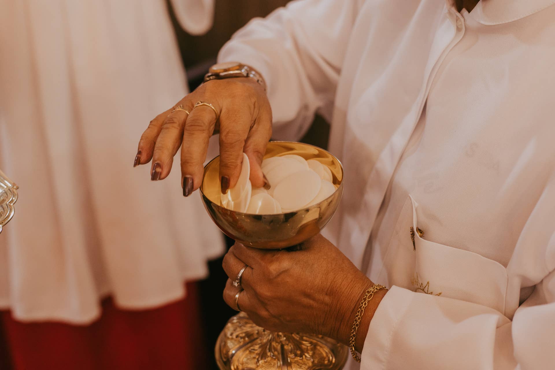 The Making and Manufacturing of Communion Wafers - Owlcation