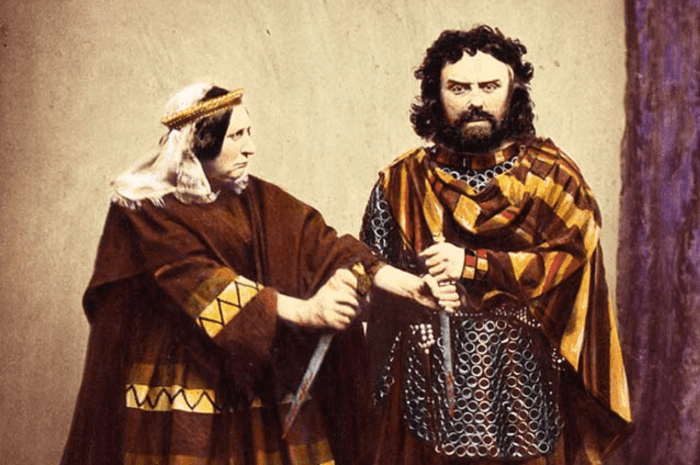 Femininity in "Macbeth": Lady Macbeth and the Witches - Owlcation