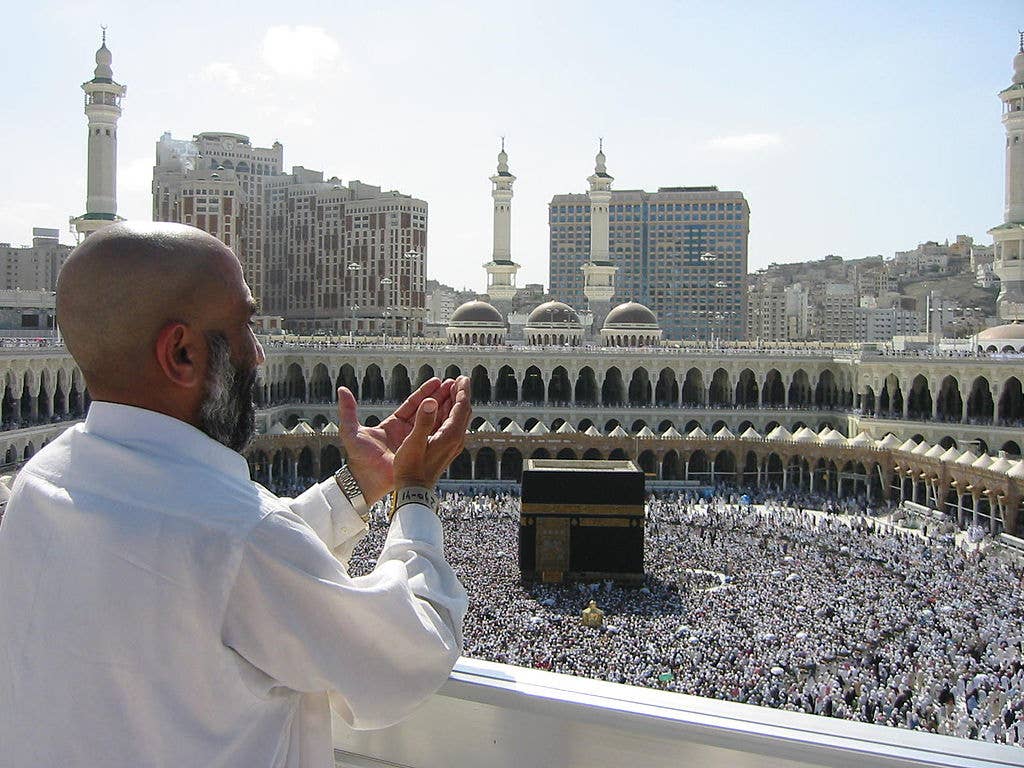 10 Largest Religious Gatherings Around the World - Owlcation