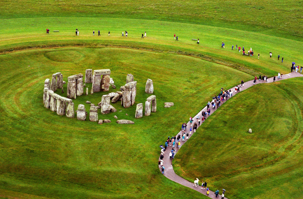 The Origins of Stonehenge - Owlcation
