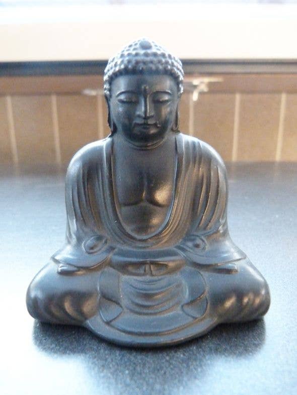 8 Buddha Hand Gestures (Mudras) and Their Meanings - Owlcation