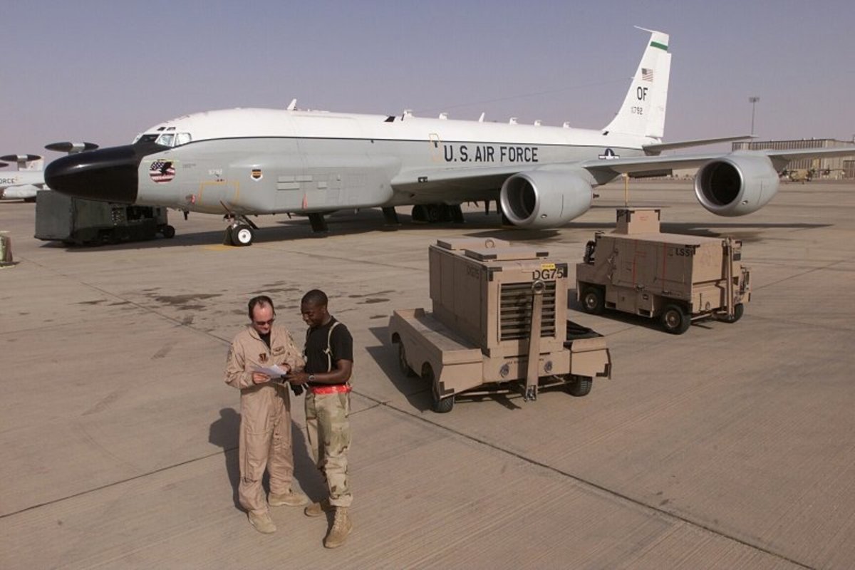 RC-135 History: The Hidden Hero of the Skies - Owlcation