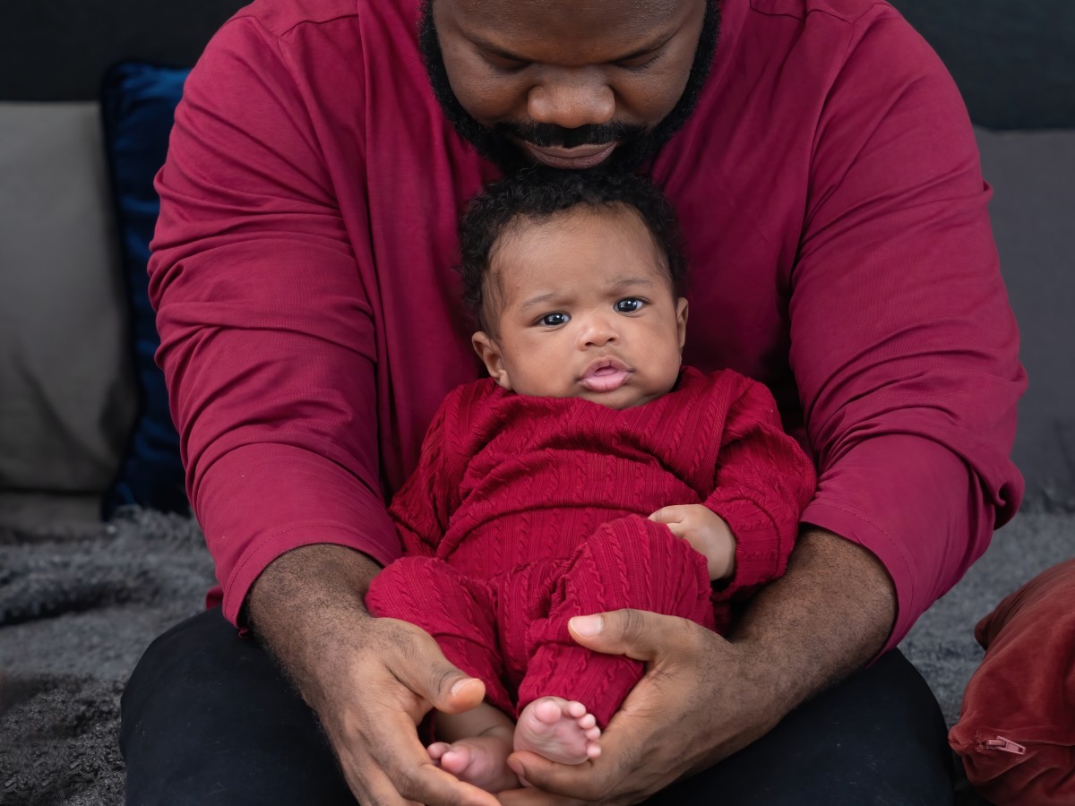 Jealous Baby Does Not Want Mom Sitting on Dad’s Lap - Owlcation