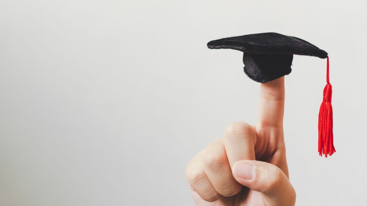 What Are the Characteristics of an Educated Person? - Owlcation