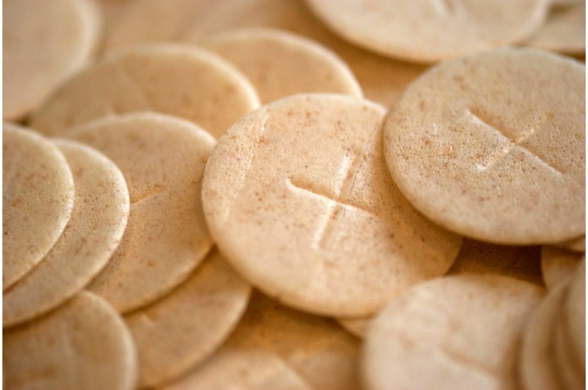 The Making and Manufacturing of Communion Wafers - Owlcation