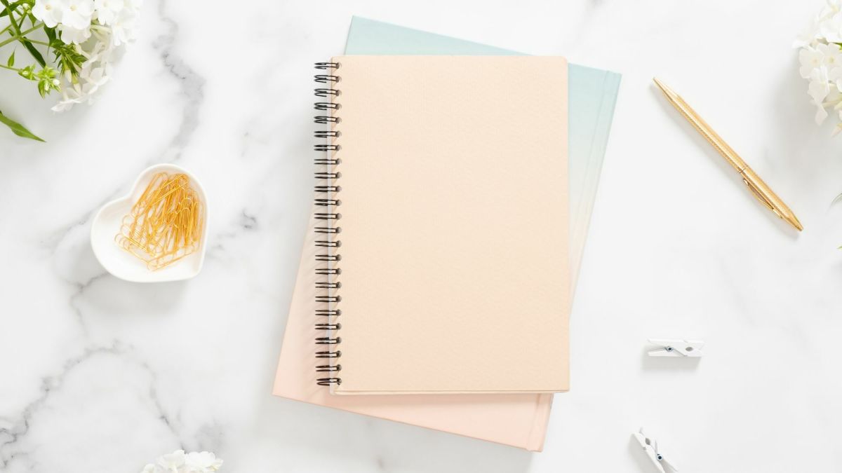 How to Start a Writer's Notebook - Owlcation