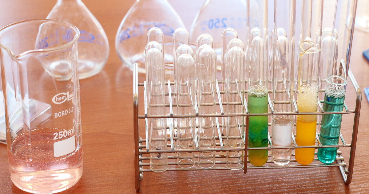 7 Interesting Organic Chemistry Careers - Owlcation