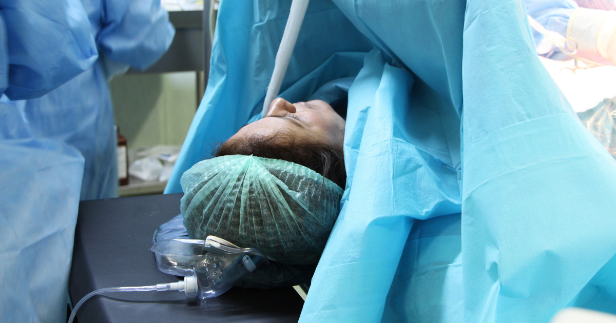 Woman Shares Video of Her Beautiful but Gut-wrenching Reaction to Hearing Rainbow Baby’s First ...