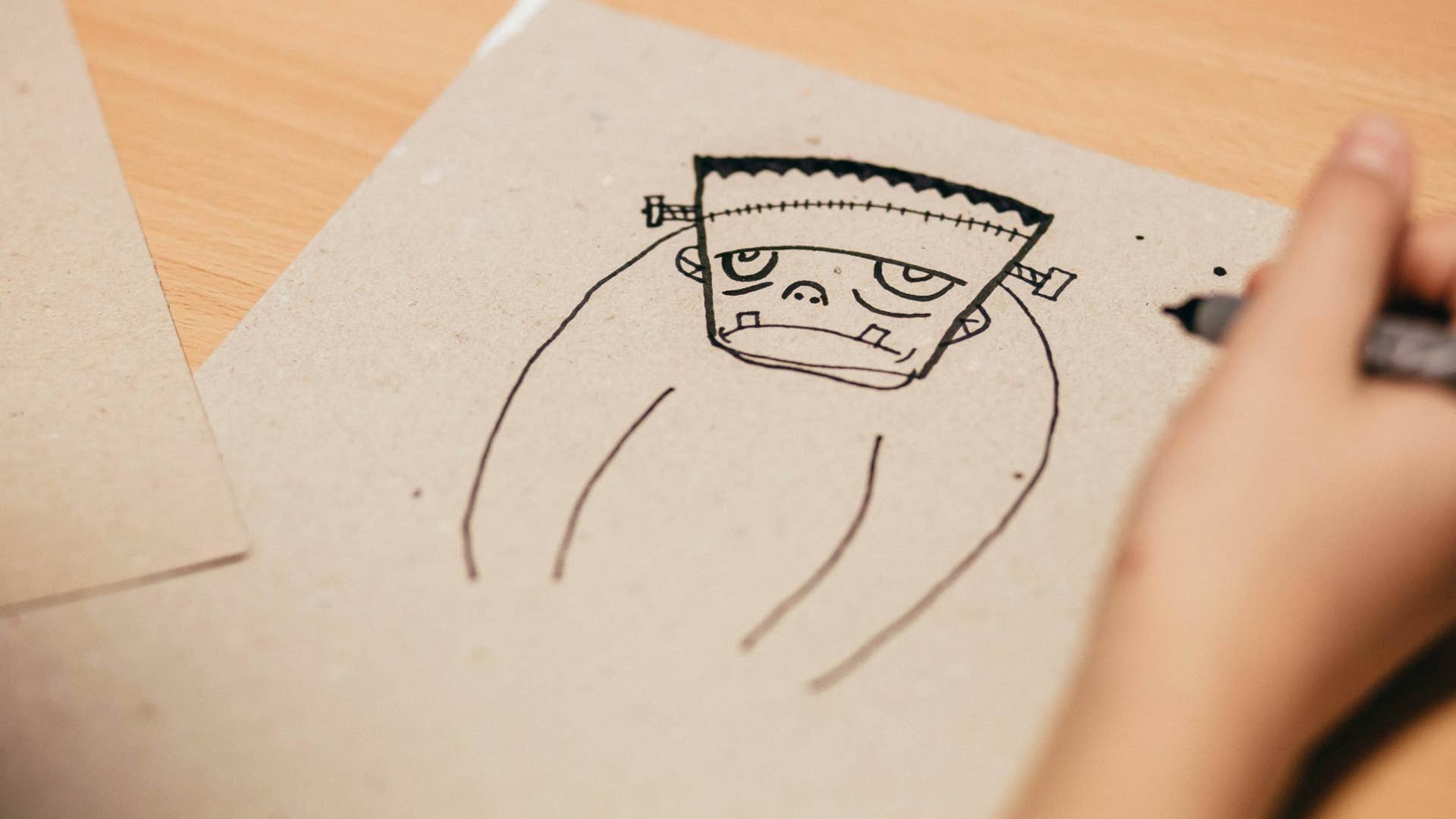 Book Summary: "Frankenstein in Baghdad" by Ahmed Saadawi - Owlcation