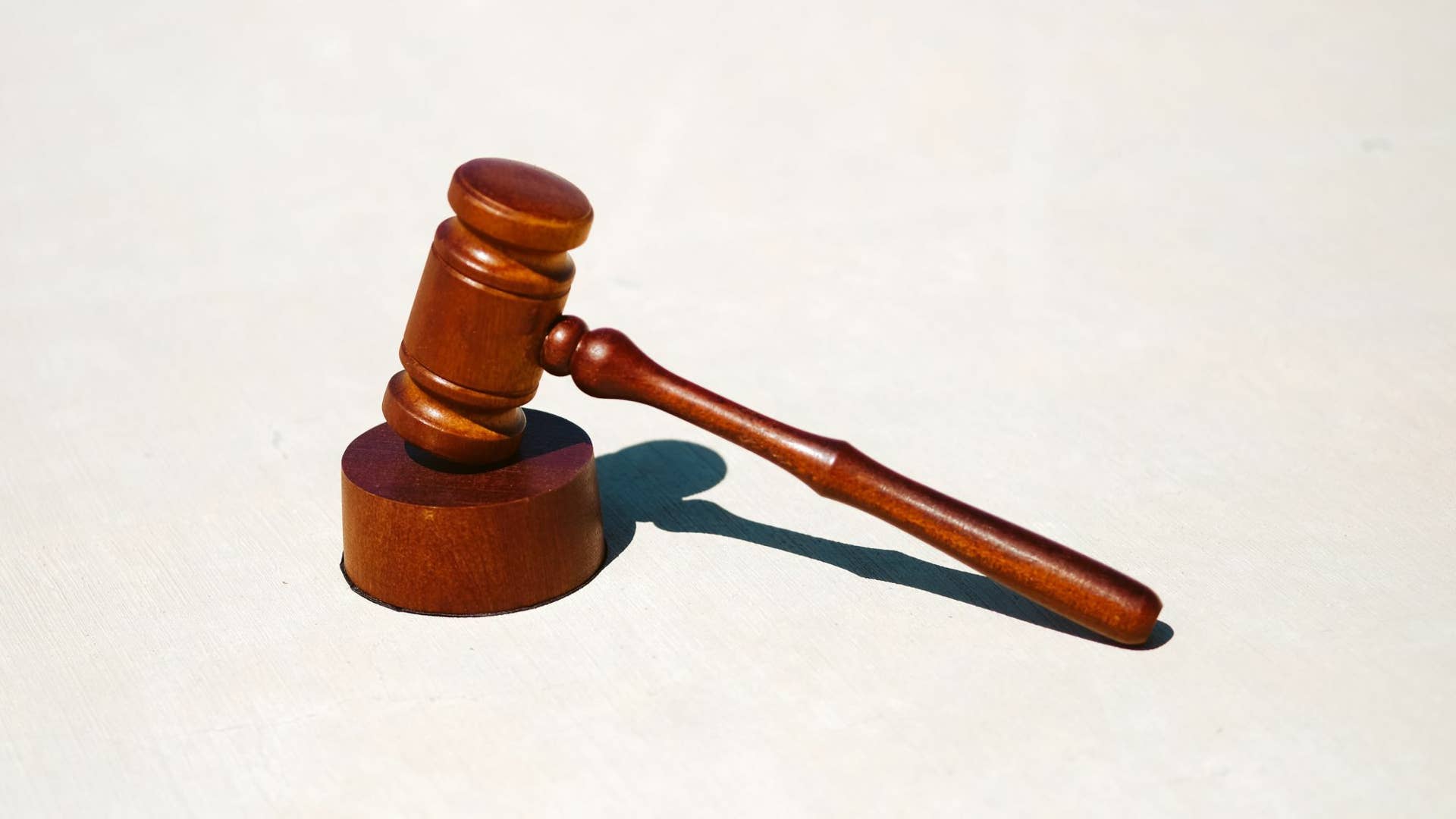 Public Urination: A Lawyer's Guide - Owlcation