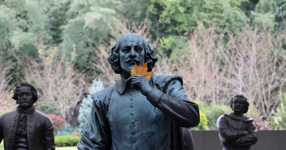 10 Sound Devices in Poetry With Examples - Owlcation