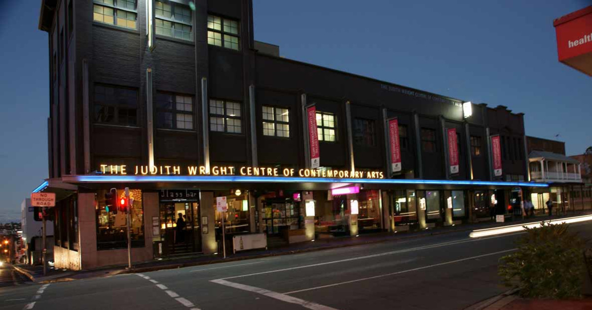 Analyzing Judith Wright’s ‘Hunting Snake’ - Owlcation