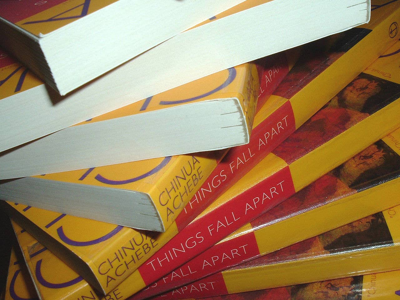 Literary Analysis and Modern Relevance of "Things Fall Apart" - Owlcation