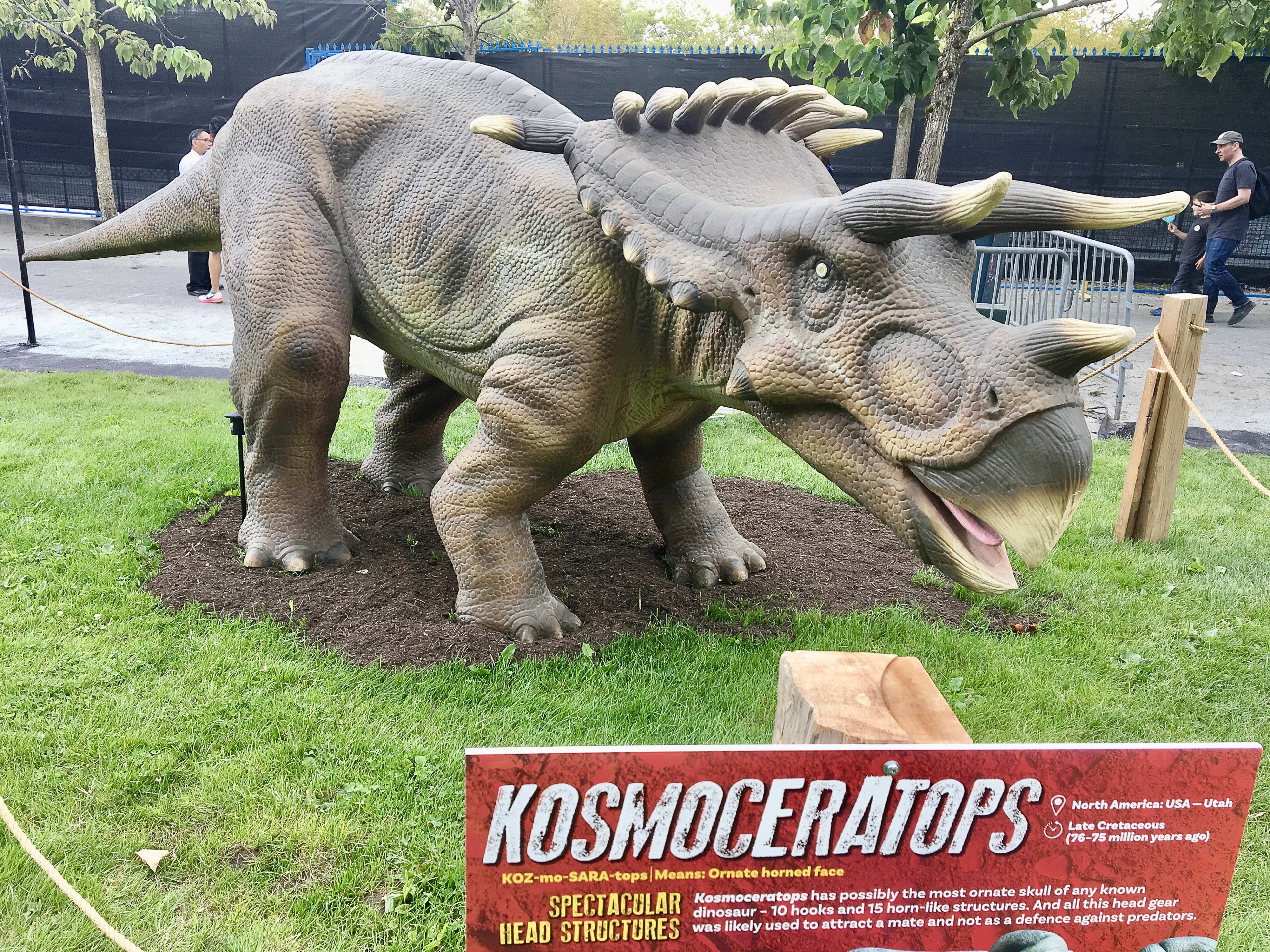 Animatronic Dinosaurs and Facts About the Real Reptiles - Owlcation