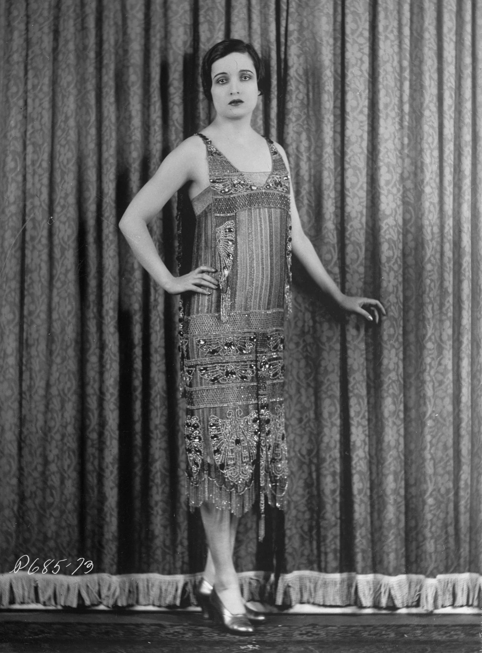 When Did Women Start Shaving? The History of Female Hair Removal ...