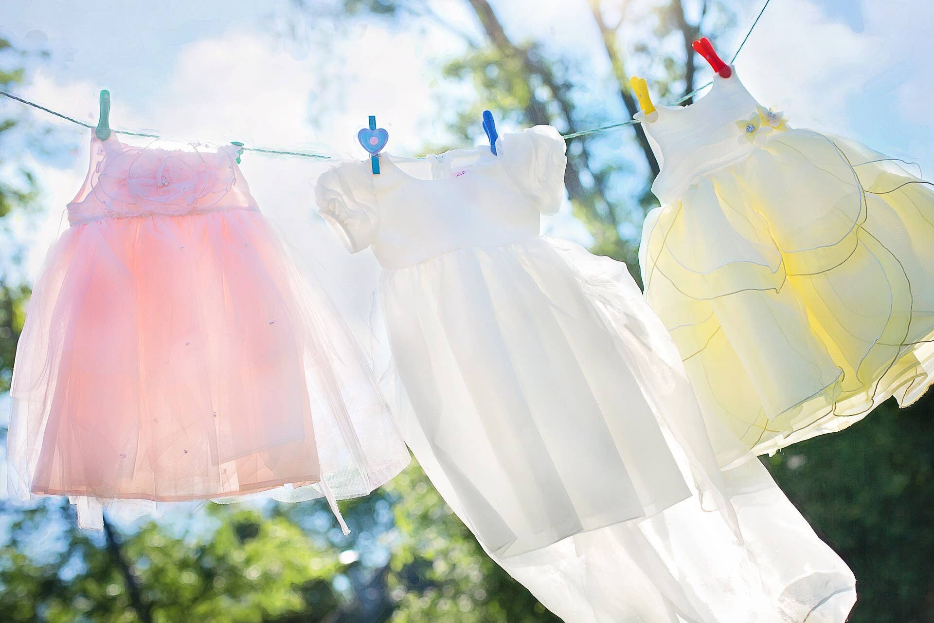 How Bleach Works: Disinfection, Stain Removal, and Dangers - Owlcation