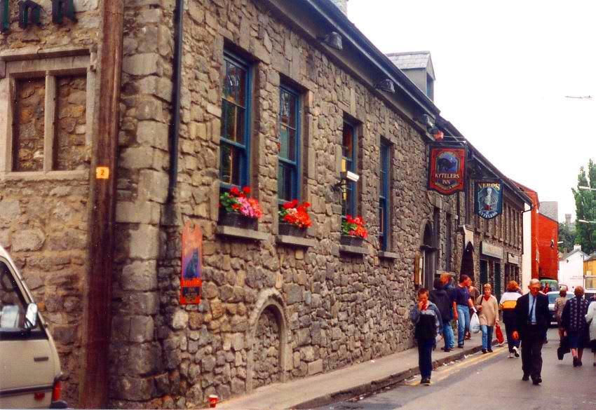 6 Real Witches' Houses and Cottages You Can Visit - Owlcation