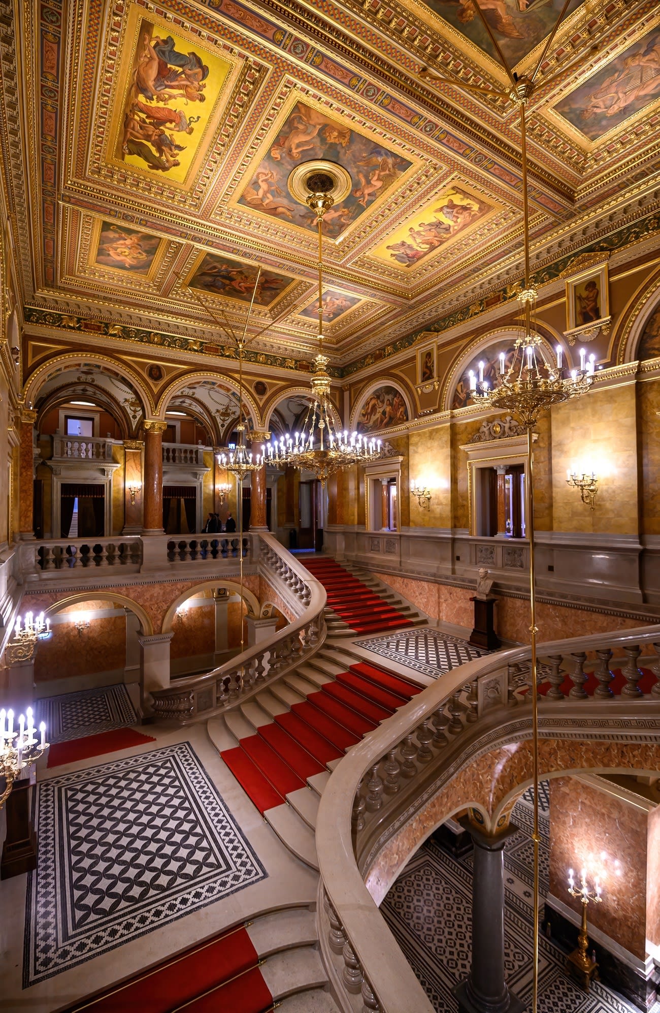 The Stunning Hungarian State Opera House - Owlcation