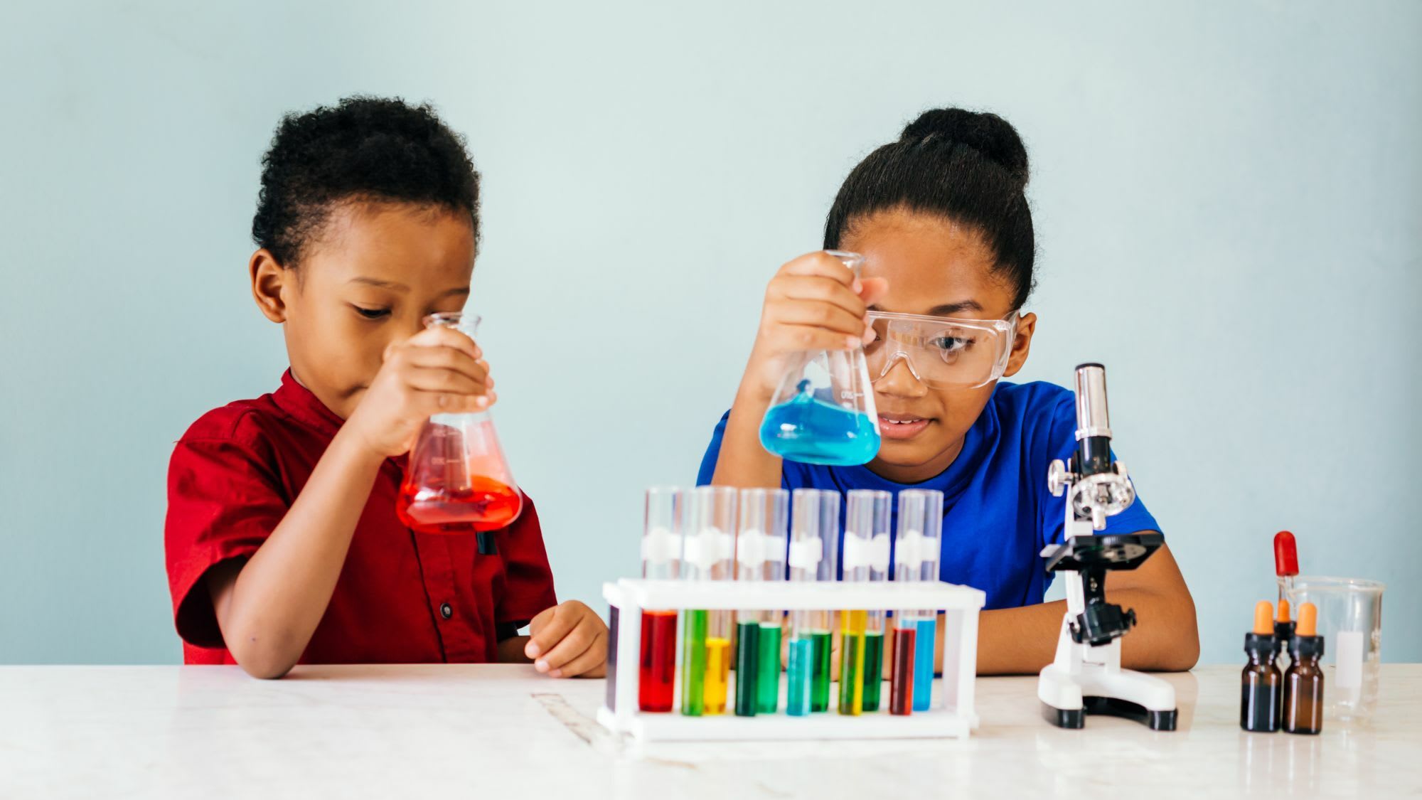 8 Hands-On Experiments to Teach Kids About Chemical Reactions - Owlcation